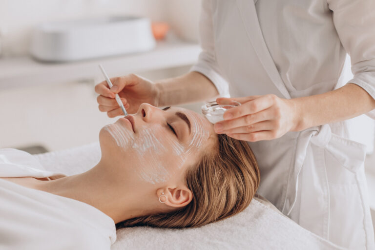 Skincare Course for Your Dream Job with an International Diploma ...